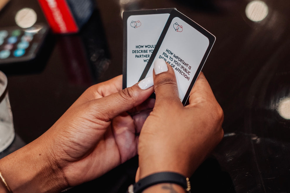 Dating Cards (game) – Hardly Initiated